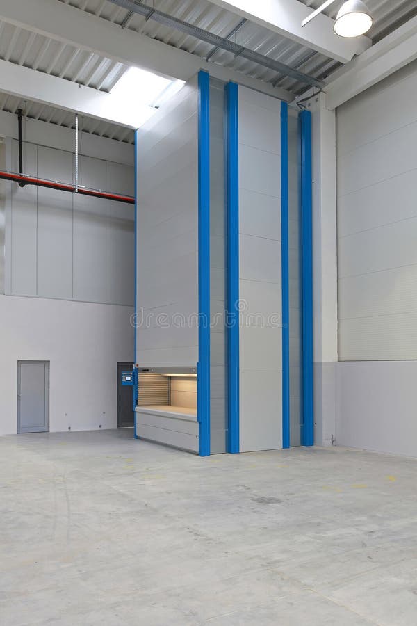 Vertical carousel storage stock photo. Image of tray - 31242762