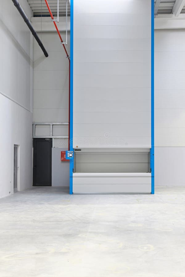 Vertical carousel unit stock image. Image of technology - 31972267