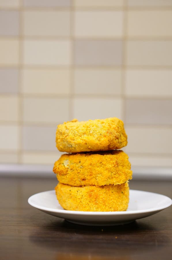 138 Burgers Stack Plate Stock Photos - Free & Royalty-Free Stock Photos ...