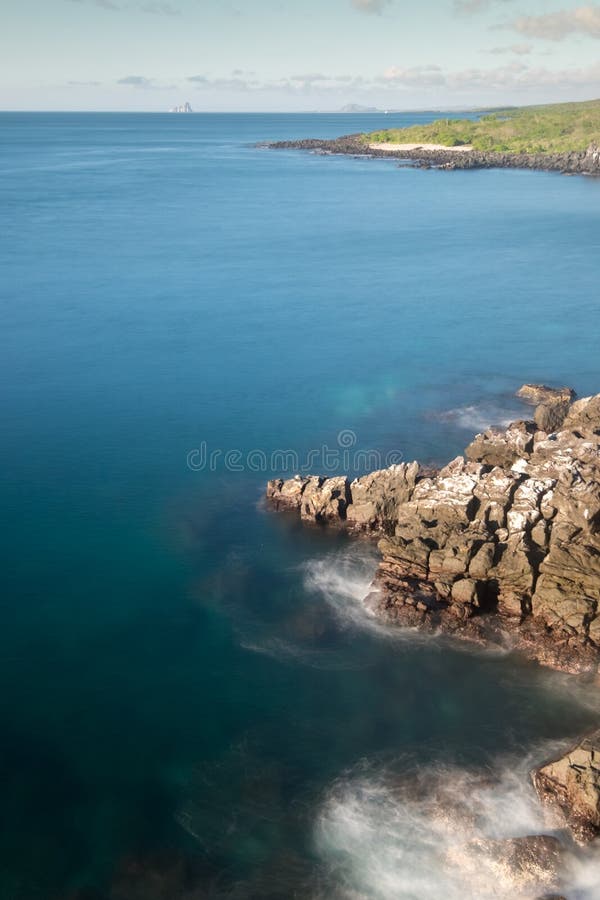 Vertical High-angle Shot of the Pacific Ocean from a Cliff Stock Image ...
