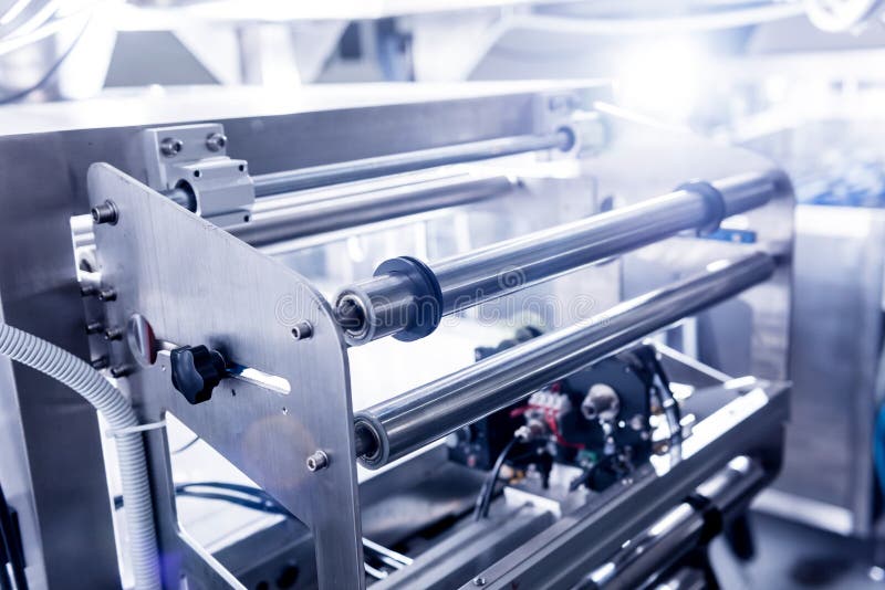 Vertical Multi-head Weigher Packaging Machine Snacks and Chips in a ...