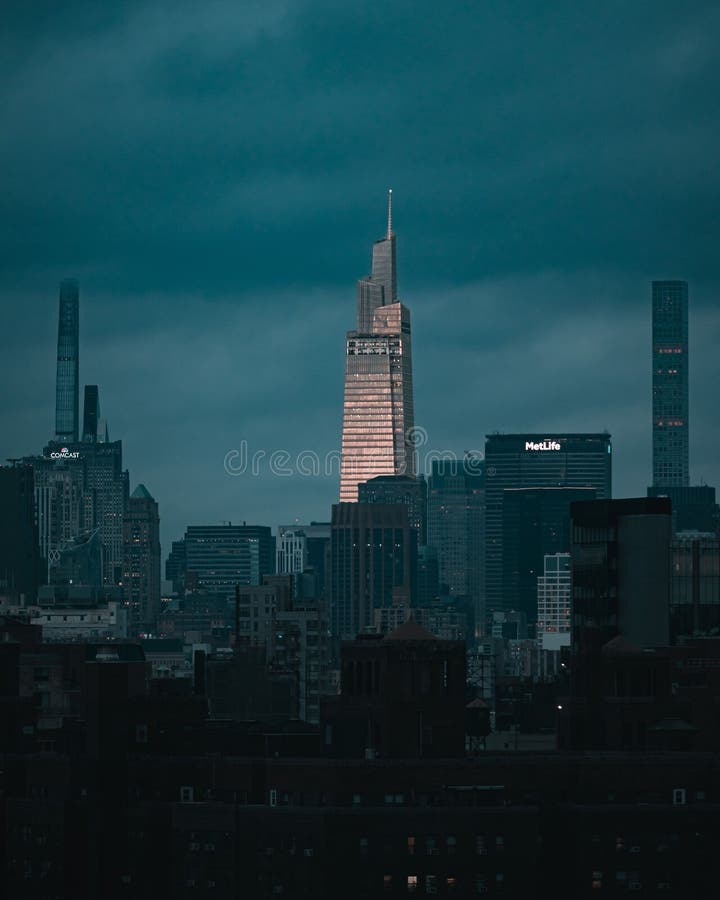 Vertical of One Vanderbilt Summit Tower in New York City in a Cloudy ...