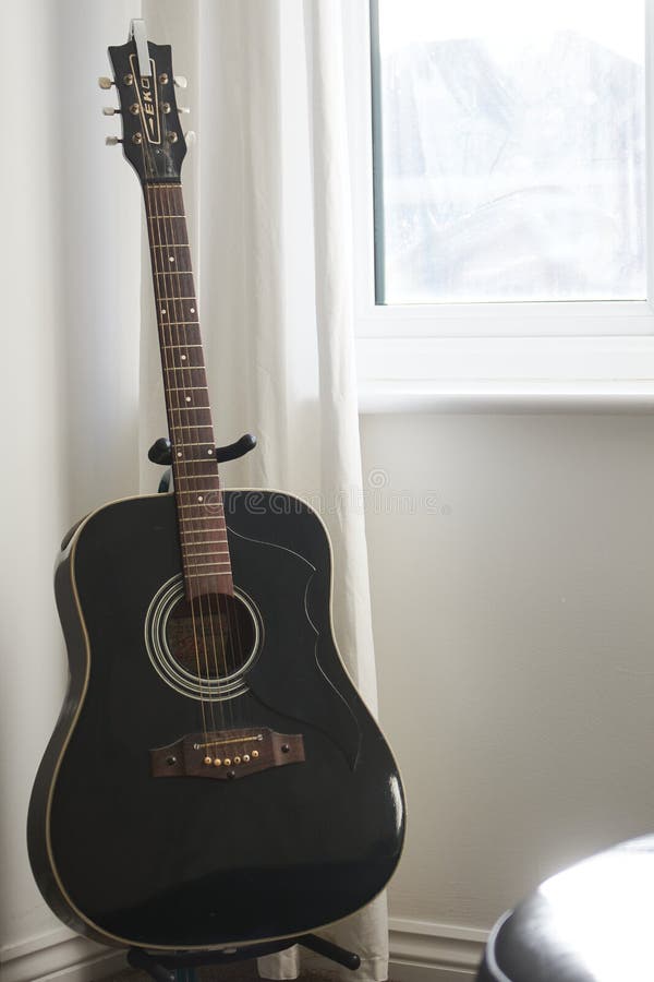 Vertical Shot of Acoustic Guitar Stock Photo - Image of acoustic, sound ...