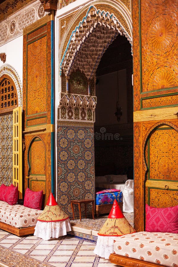 Vertical Shot of the Arch and Colorful Wall in an Arabic Style with the ...