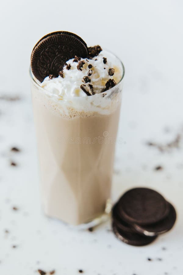 Vertical Shot of an Oreo Milkshake Stock Photo - Image of refreshing ...
