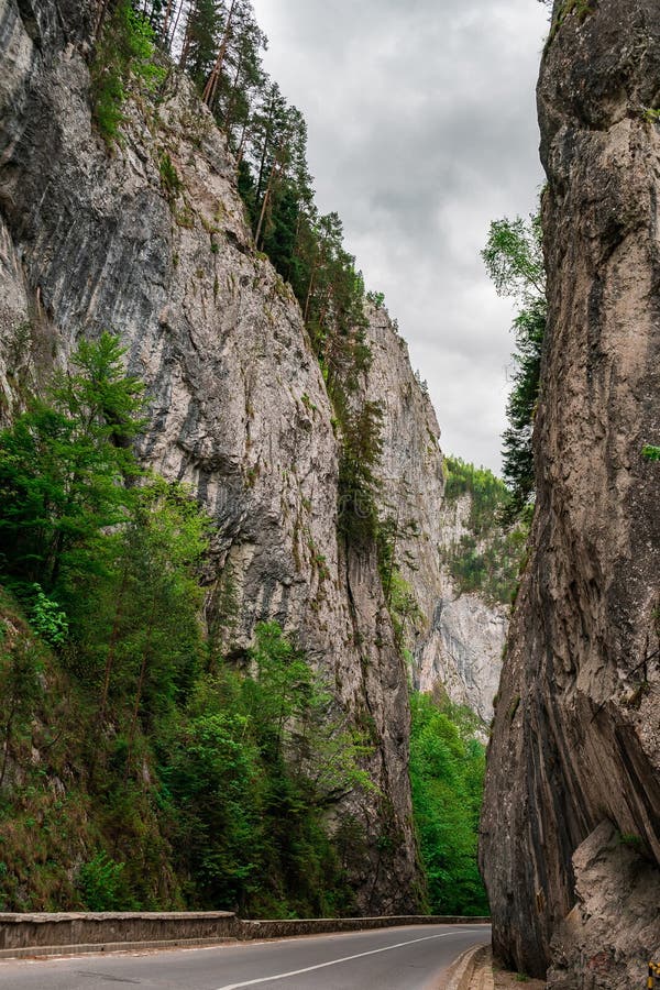 Large Cliffs And Rock Formations On Texas Lakes Stock Image - Image of ...