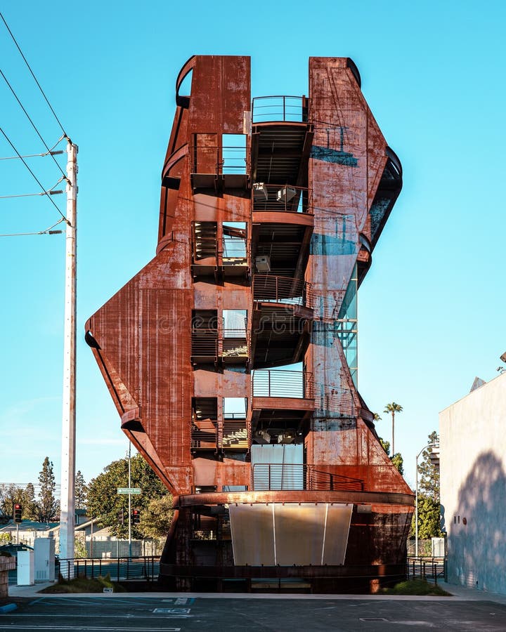 Vertical Shot of the Samitaur Tower by Eric Moss in Los Angeles, CA ...