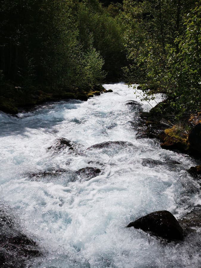 Vertical Shot of the Shannon Falls at Squamish, British Columbia ...
