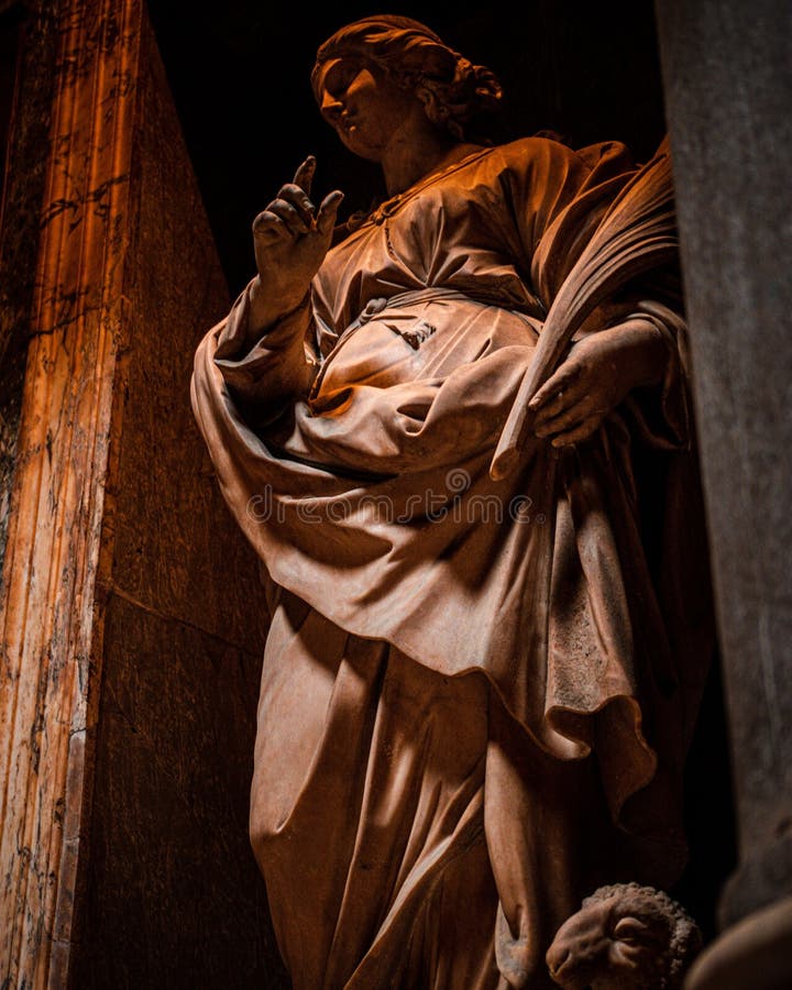 Vertical Shot of the Statues Inside the Pantheon, Rome Stock Photo ...