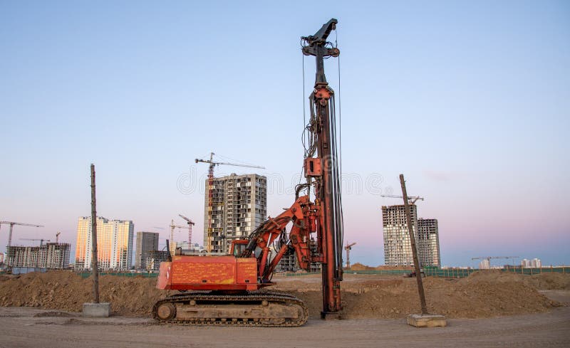 Vertical Tamrock Pile Foundation Drilling Machine. Drill Rig at ...