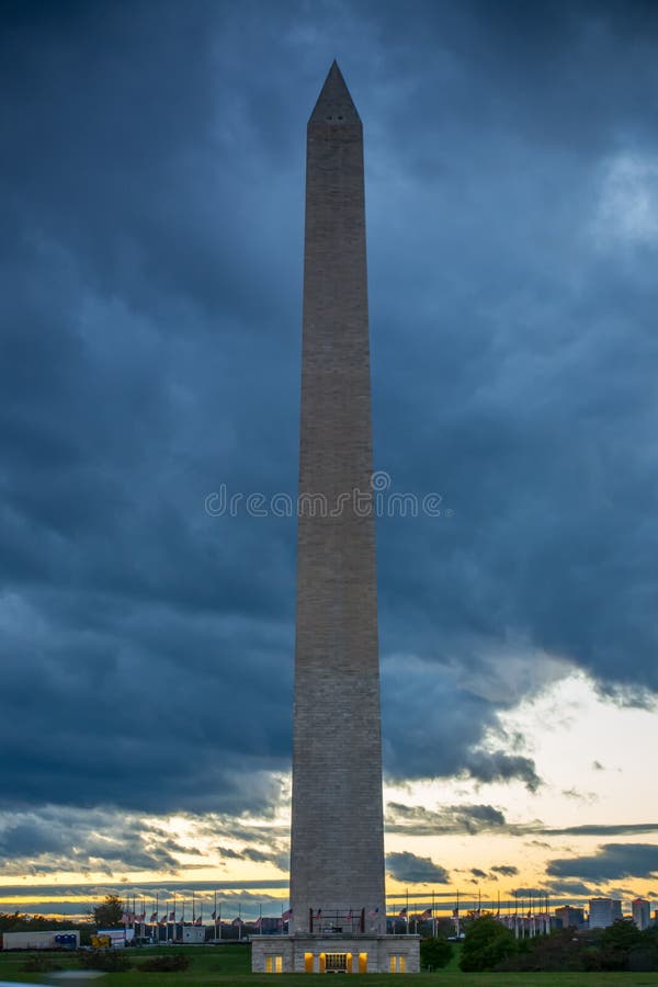 Vertical View of the Obelisque in Washington DC at Sunset Stock Image ...