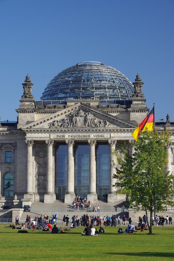 Vertical View of Reichstag in Berlin Editorial Stock Photo - Image of ...
