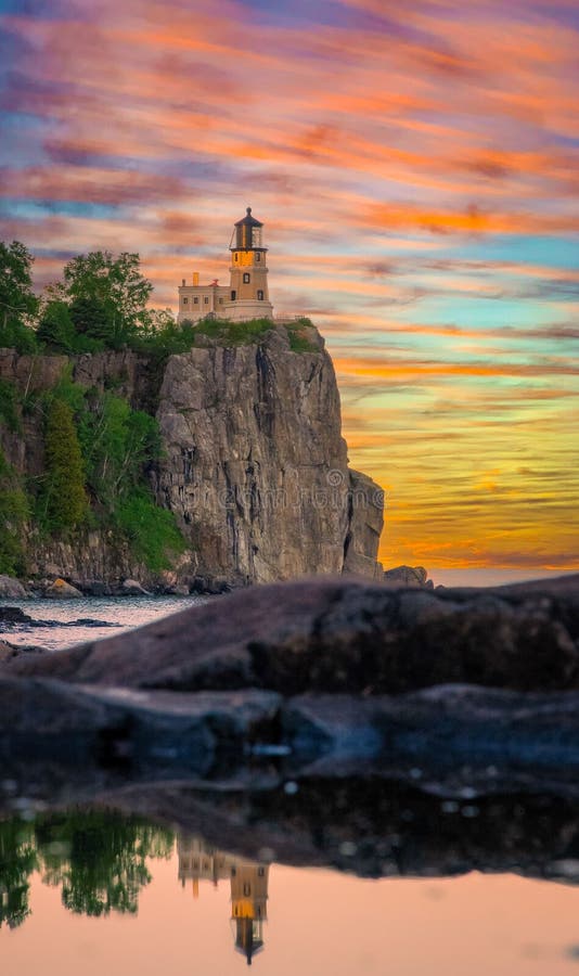 Vertical View of Split Rock Lighthouse at the Edge of the Cliff ...