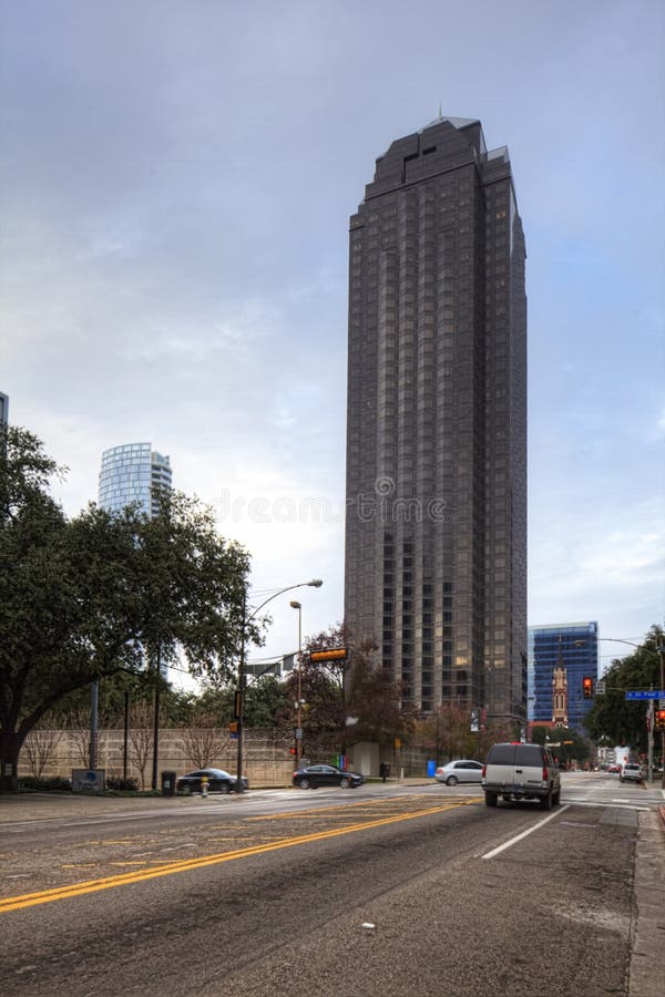 Vertical View of the Trammell Crow Center, Dallas Editorial Photography ...