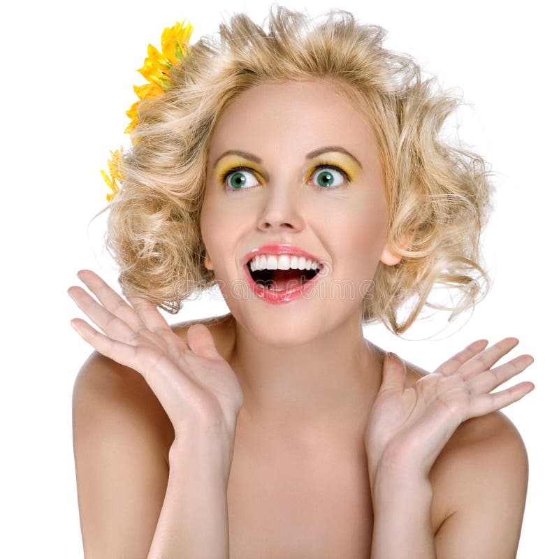 Belle Femelle Avec Les Languettes Brillantes Rouges Photo stock - Image ...