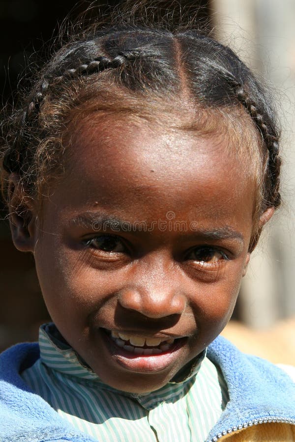 Fille malgache image stock éditorial. Image du innocence - 43884689
