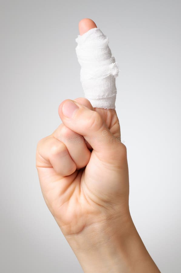 Verwonde Vinger Met Verband Stock Foto - Image of gezondheid, vinger ...