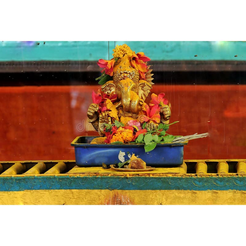 Very Beautiful Ganpati Bappa Statue Stock Photo - Image of bappa ...