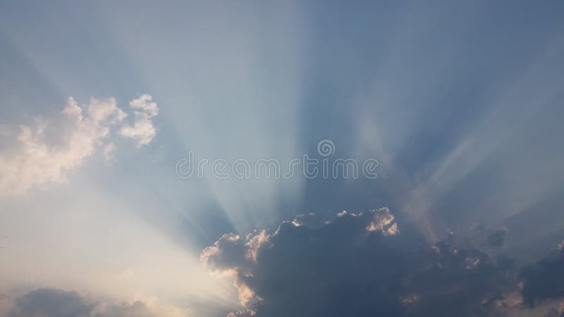 Very Cloudy Sky Shine Radiate Stock Image - Image of radiate, evening ...