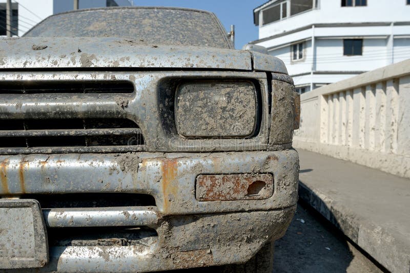 Very dirty car stock image. Image of automobile, bird - 86679581