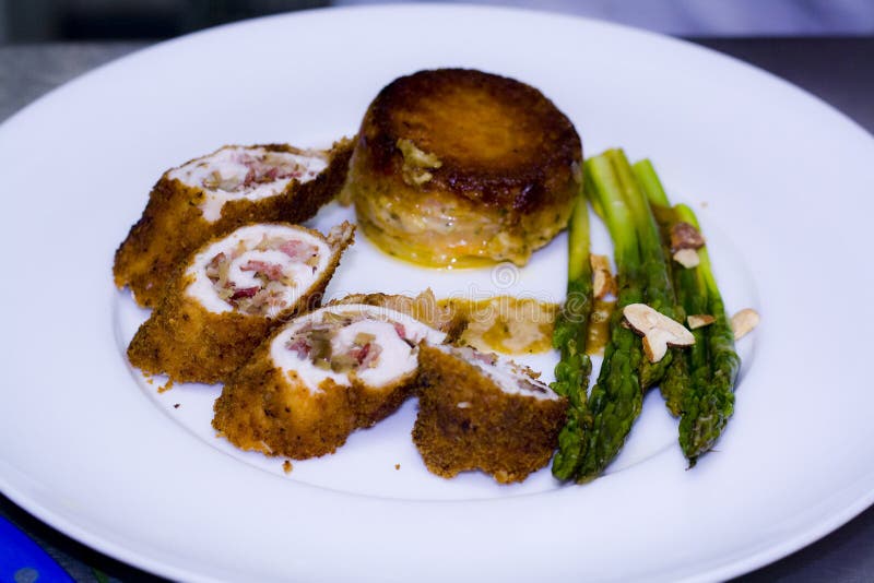 Very nice served plate stock photo. Image of plate, chicken - 55325166