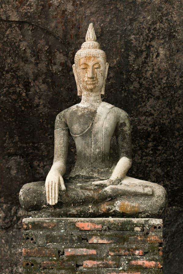 Very old buddha statue. stock image. Image of historical - 83682865