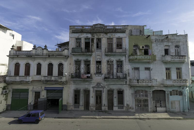 Old Building in Havana, Cuba Editorial Photo - Image of summer ...