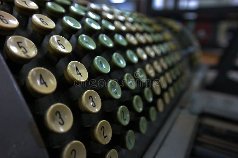 Very old calculator editorial stock photo. Image of maths - 42565418