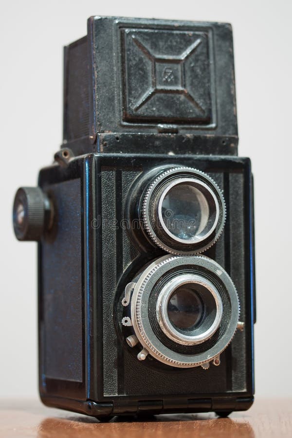 Very old photo camera stock image. Image of photoraphy - 69586813