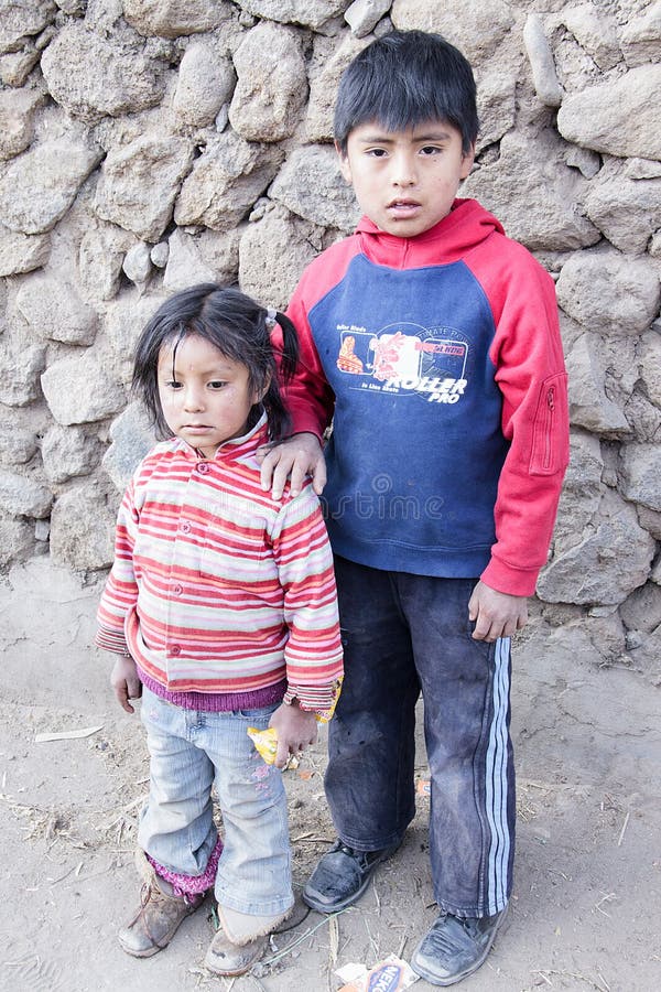 Peruvian Children editorial photo. Image of canyon, clothes - 15852046