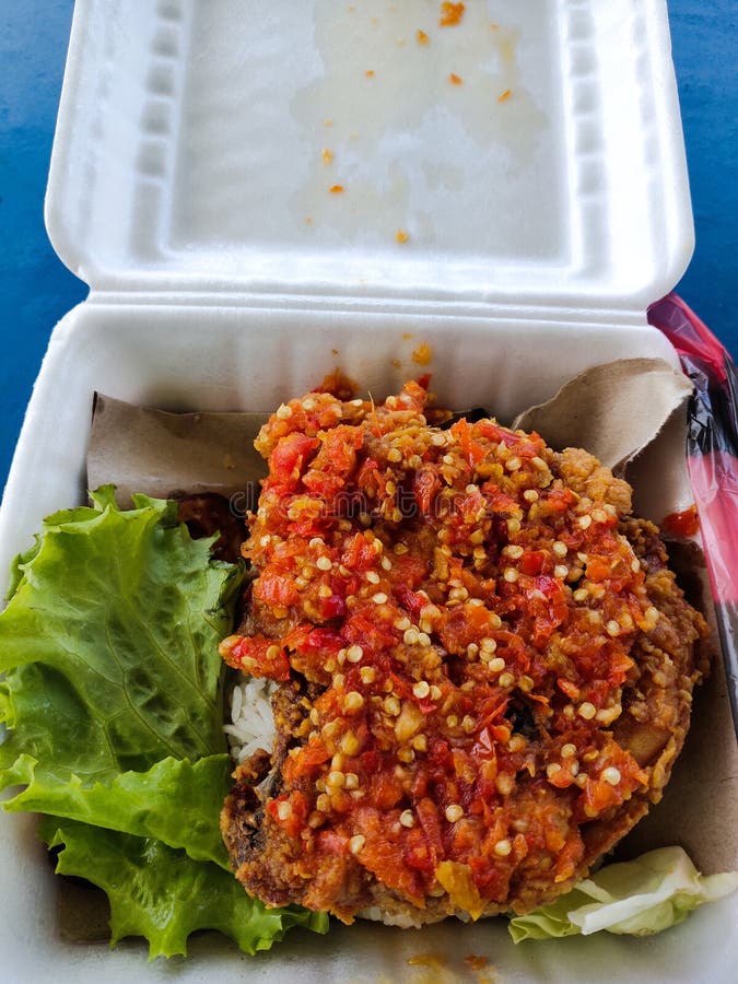 Very Tasty Spicy Fried Chicken Stock Photo - Image of chicken, spicy ...