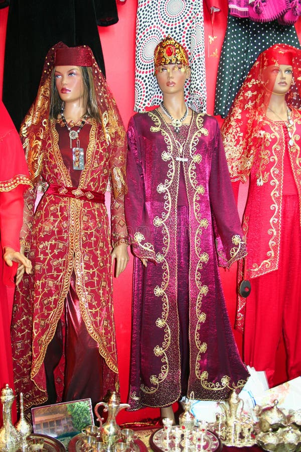 Vestido Tradicional Do Turco No Bazar Foto de Stock - Imagem de turquia ...