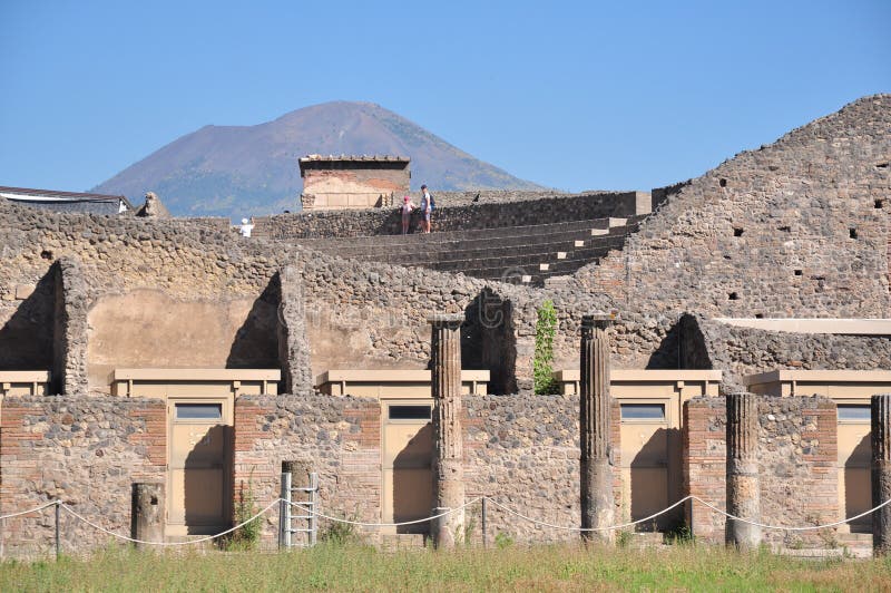 Vesuv-Vulkan redaktionelles stockbild. Bild von italien - 49628819