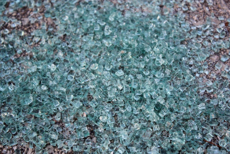 Vetro automatico rotto fotografia stock. Immagine di finestra - 17369988