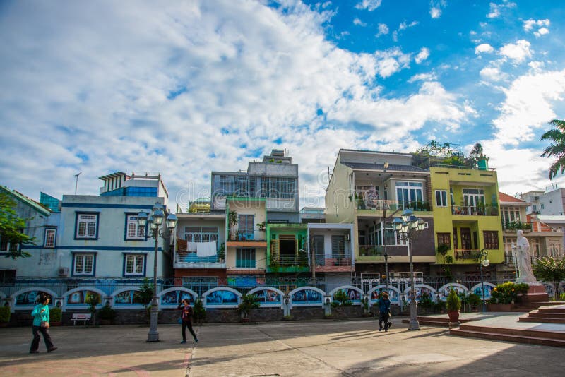 Via Comune Con Le Case E La Strada Vietnam Da Nang Fotografia ...