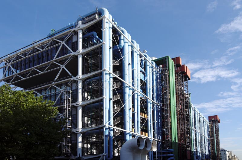 Via di Beaubourg a Parigi fotografia stock. Immagine di architettura ...