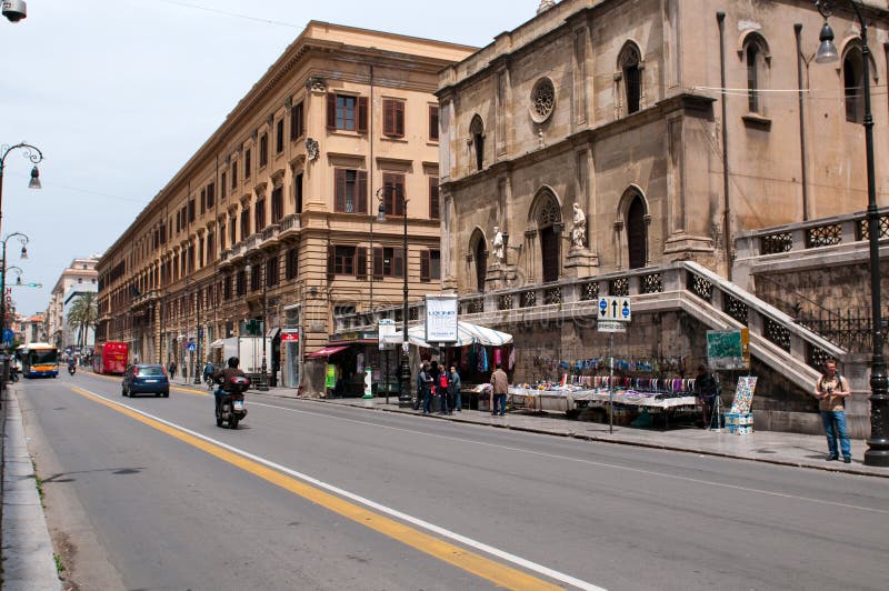 Via di Palermo fotografia editoriale. Immagine di turista - 19748507