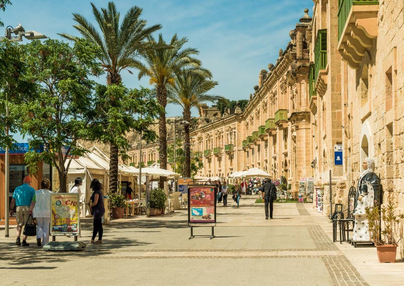Via Nel Centro Storico Di La Valletta Fotografia Stock Editoriale ...
