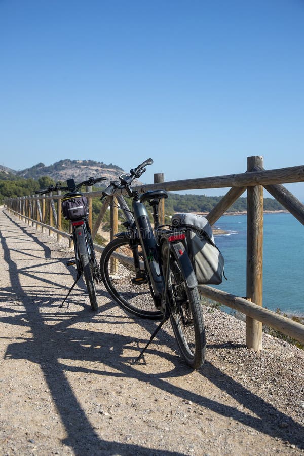 Via verde stock image. Image of light, nature, building - 272376551