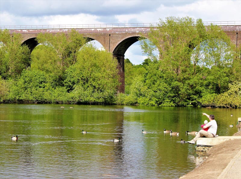 Viaduct at Reddish Vale editorial photo. Image of child - 93425091