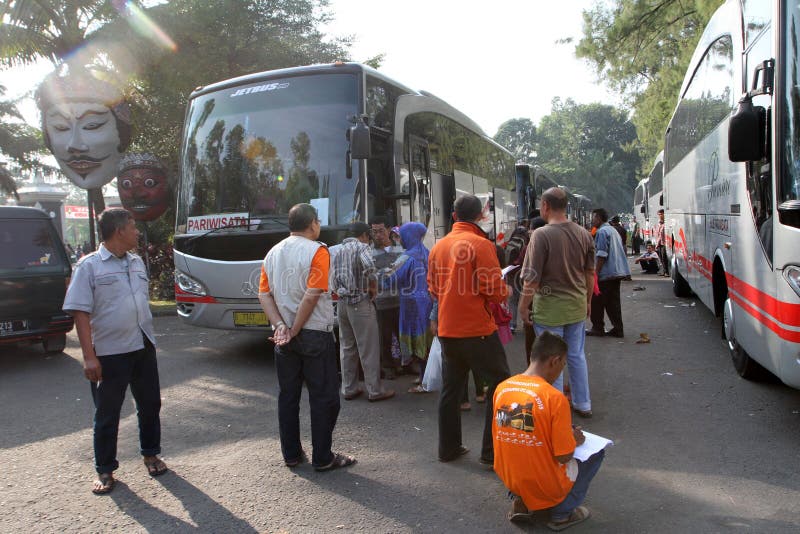 Viaggiatori fotografia editoriale. Immagine di indonesia - 57142166