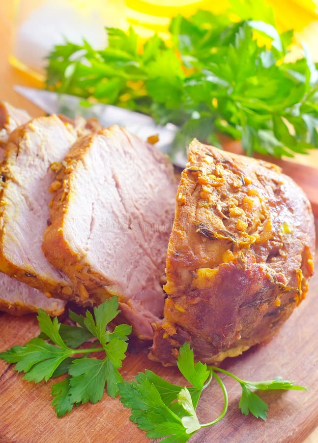 Viande cuite au four photo stock. Image du patate, méditerranéen - 23881606