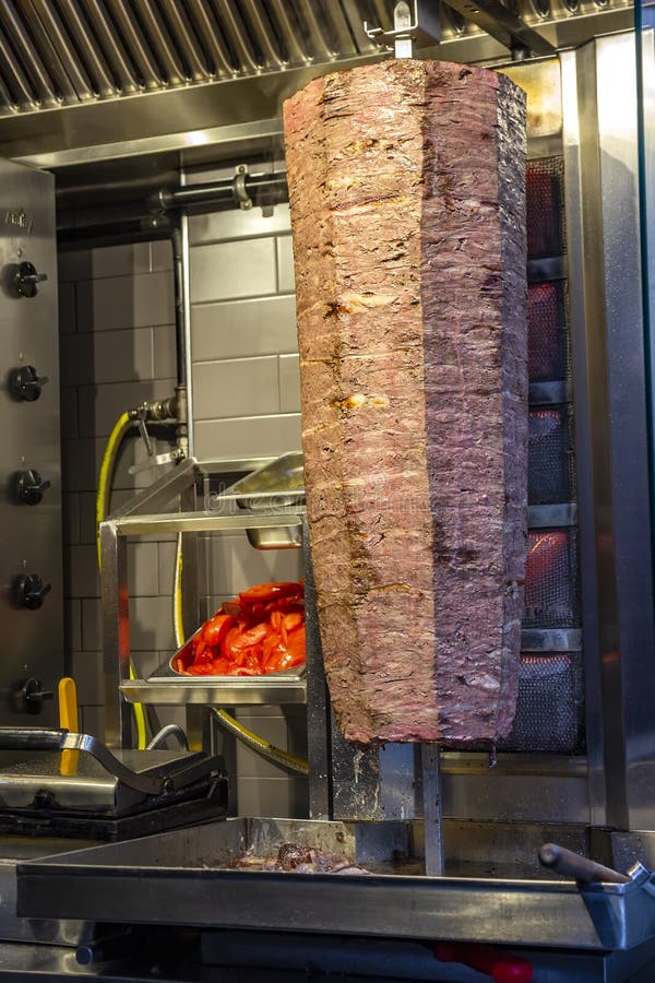 Kebab Turc De Doner De Viande Photo stock - Image du assiette ...