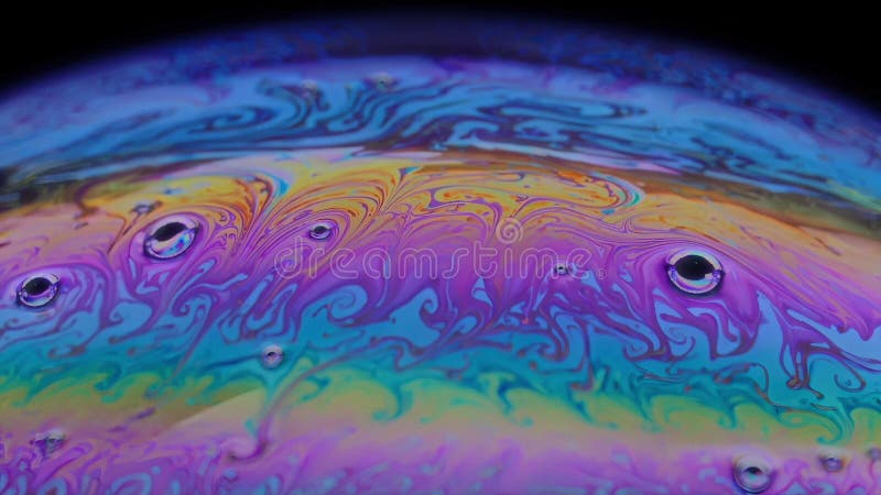 The Beautiful, Colorful Patterns of Soap Bubbles Illuminated by Light ...