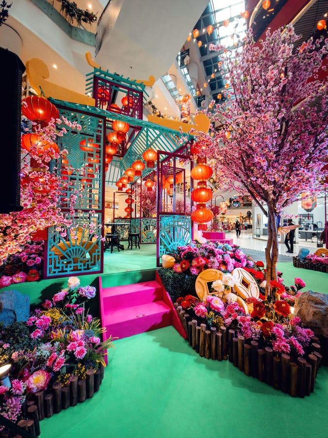 Vibrant Display of Flowers in the Atrium of a Modern Shopping Mall ...