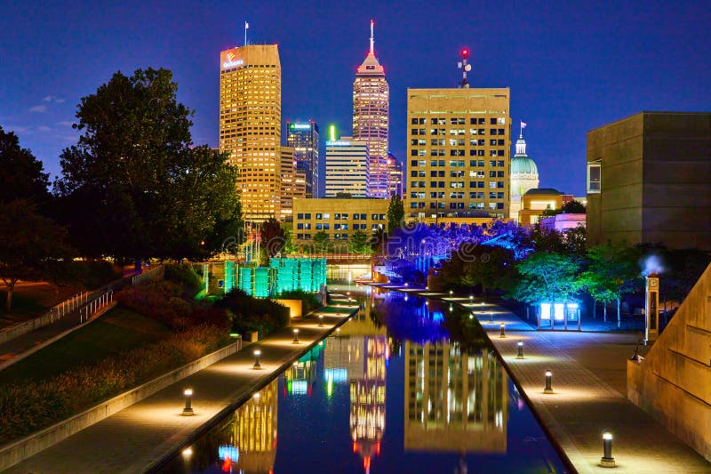 Vibrant Indianapolis Skyline and Canal Reflection at Night Editorial ...