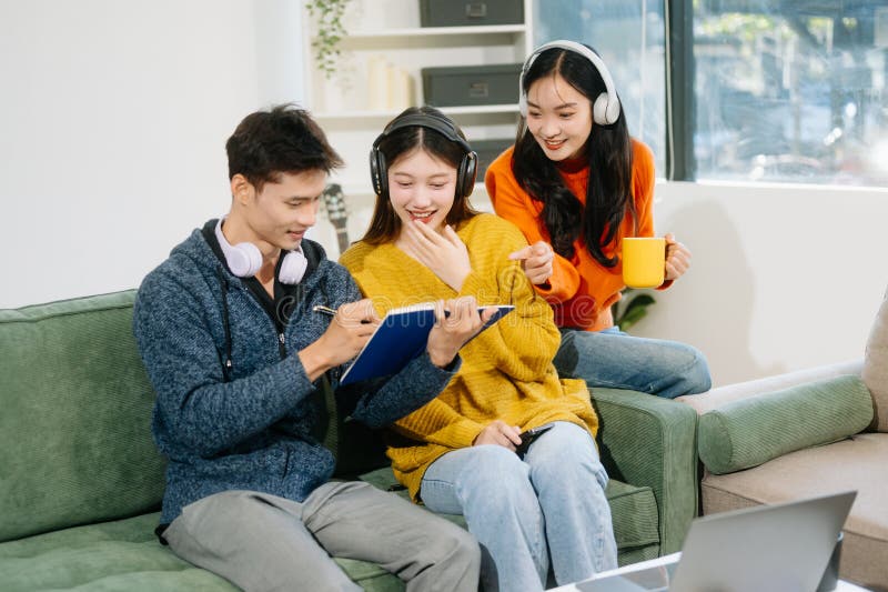 Vibrant Teamwork, Creativity, and Learning with Young Adults Using ...