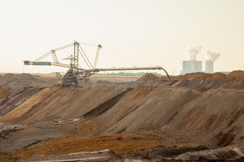 13,589 Rock Quarry Heavy Equipment Stock Photos - Free & Royalty-Free ...