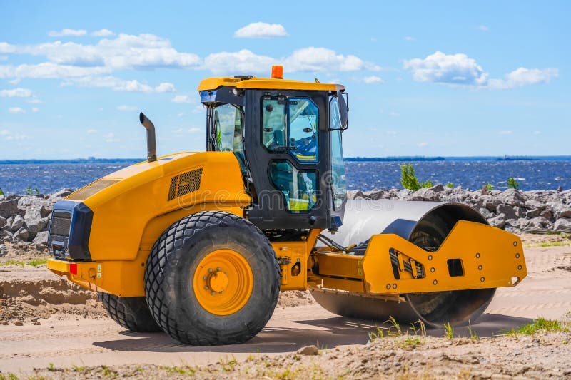 Vibration Tractor Single-cylinder Road Roller. Soil Compactor for ...