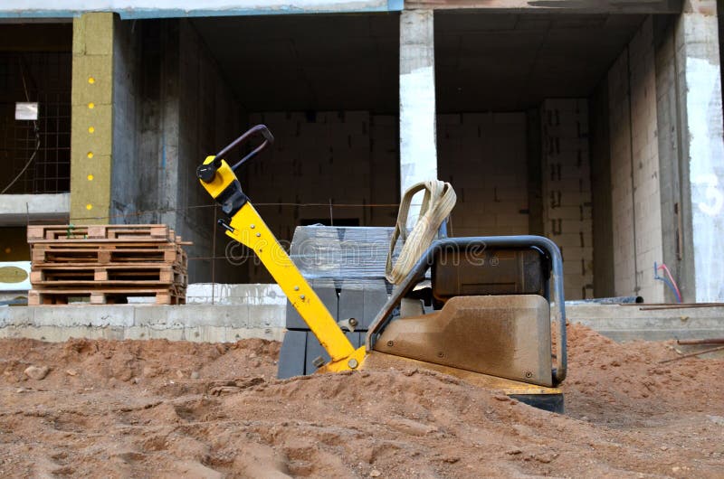 Vibratory Plate Compactor are Designed To Compact Loose Materials Such ...